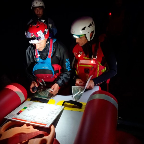 Curso de rescate acuático Rescue 3 Europe SRT Advance :: RIVER GURU Rescue